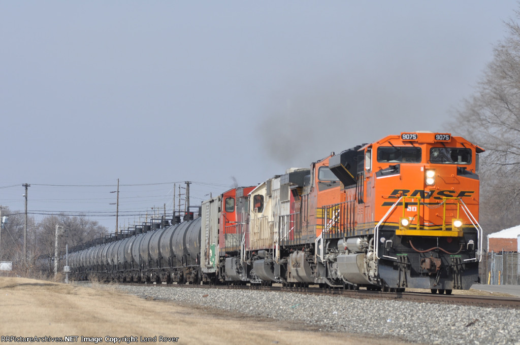 BNSF 9075 On NS 64 Q Eastbound